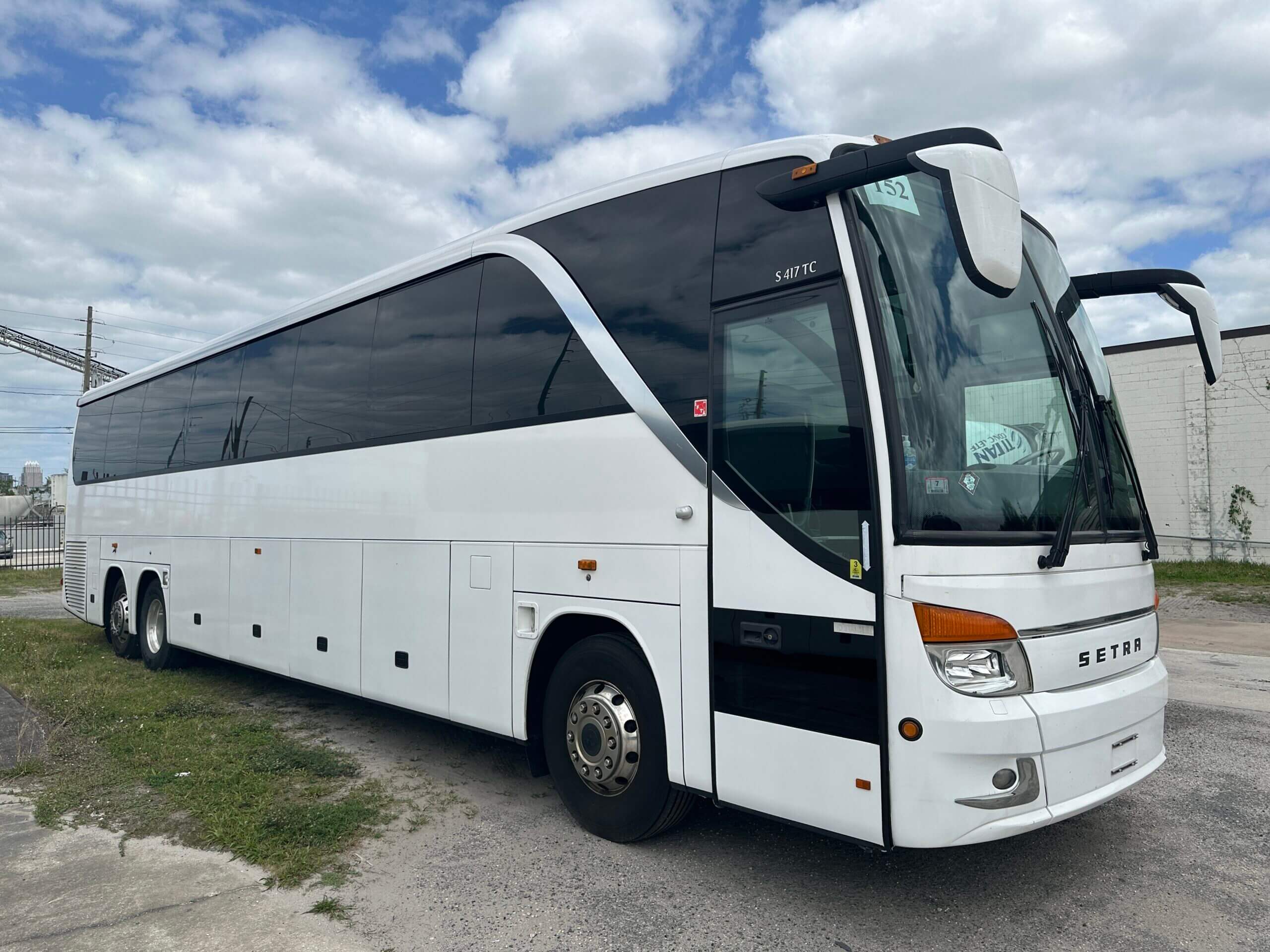 Pre Owned Models – Daimler Coaches North America