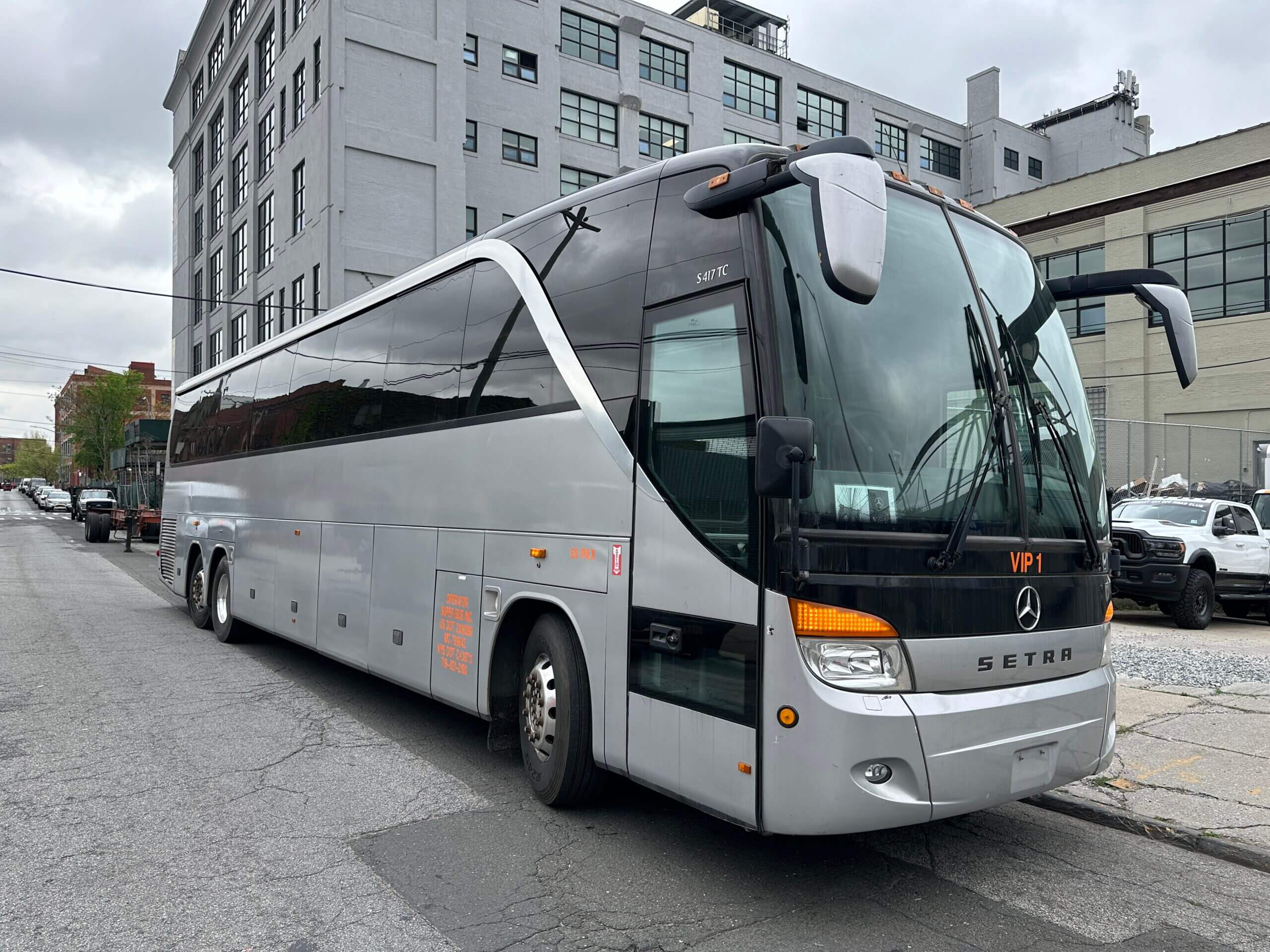 Pre Owned Models – Daimler Coaches North America